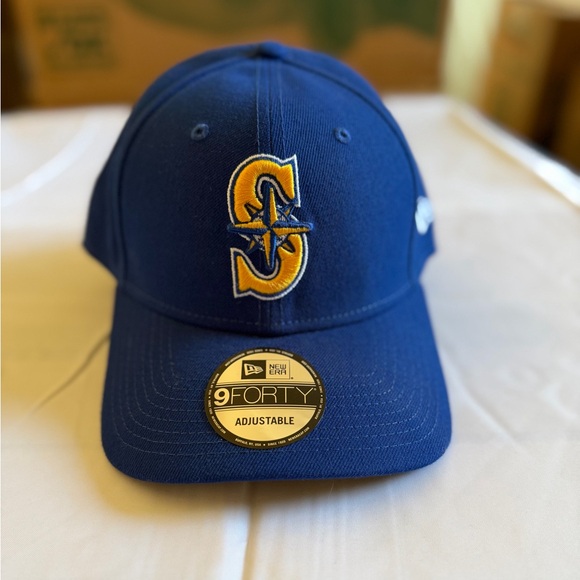 New Era | Accessories | New Era Mariners 9forty Cap New With Tags ...